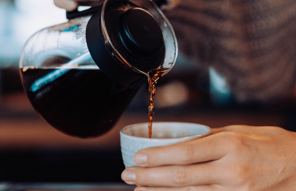 Café mais caro do mundo é feito com cocô de animal e pode custar R$ 14 mil