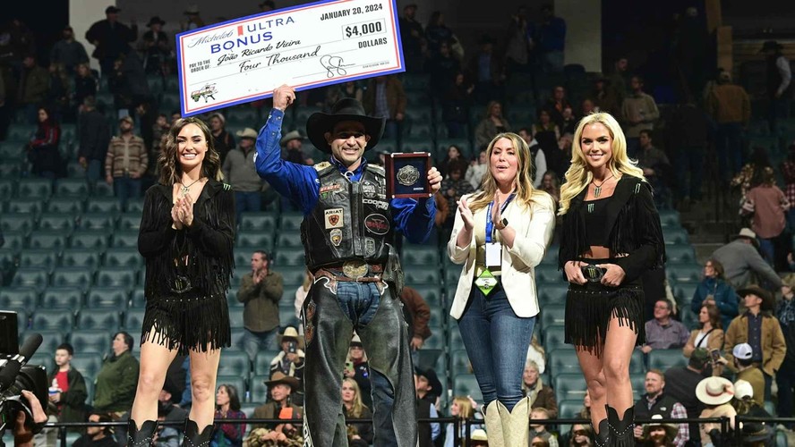 Brasileiro JRV vence em Tulsa e se torna um dos peões mais velhos a ...