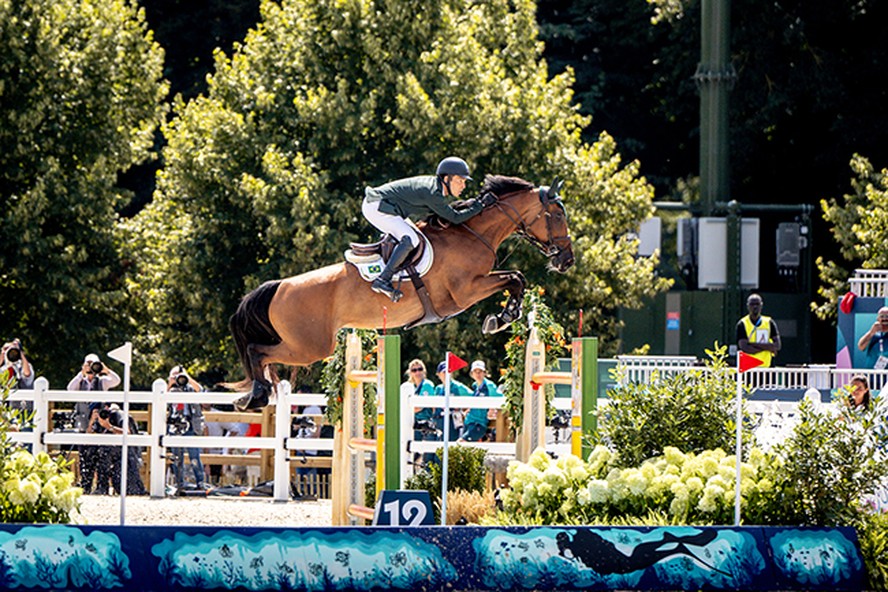 Hipismo nas Olimpíadas: Brasil classifica dois conjuntos para a final ...
