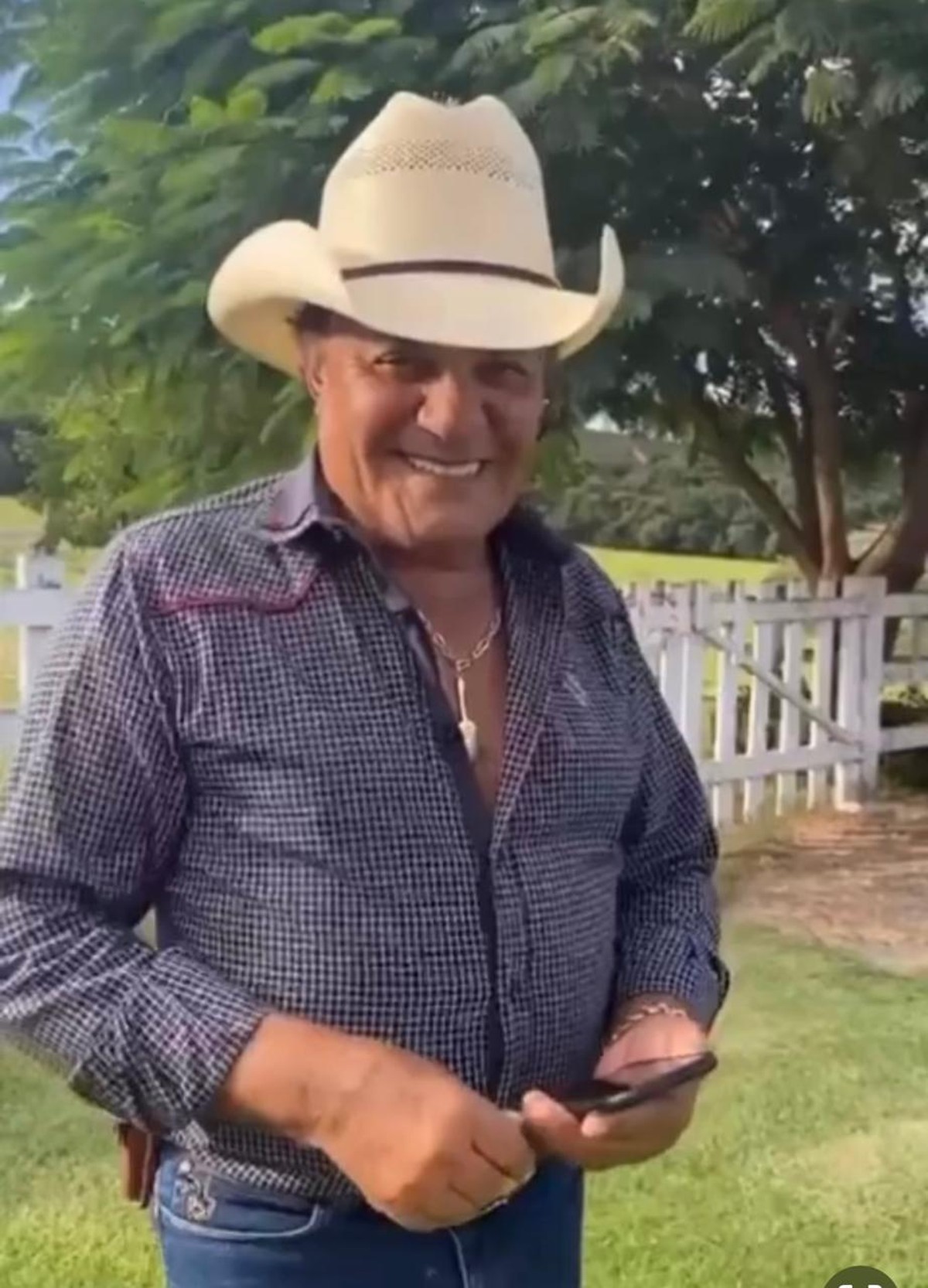 Fã de Daniel, Gino exalta o campo desde a vida simples até a música: 'Simplicidade é muito bom'