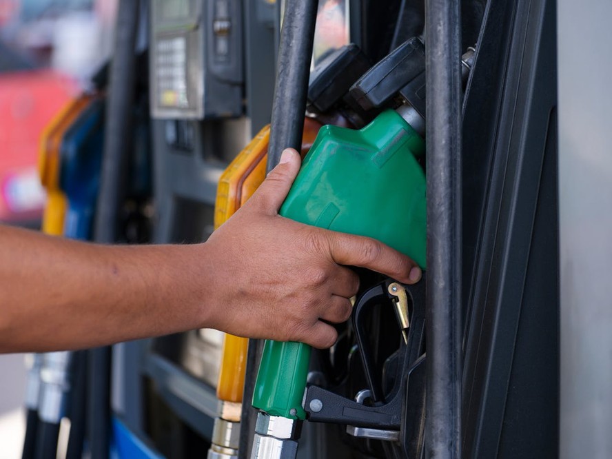 Começam a valer as novas misturas de etanol e biodiesel; postos alertam ...