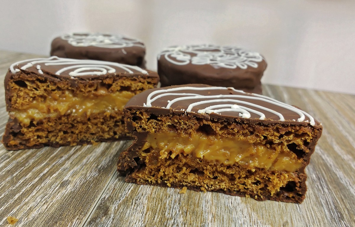 Pão de mel: como fazer o doce com recheio de doce de leite