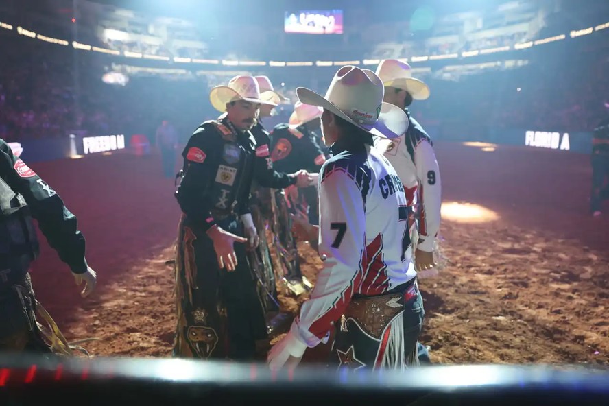 Com notas altas de brasileiros, Florida assume a ponta na PBR Team Series