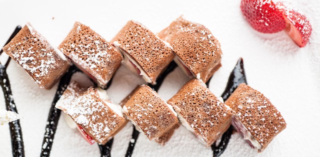 Com frutas e chocolate: 3 receitas doces de sushi