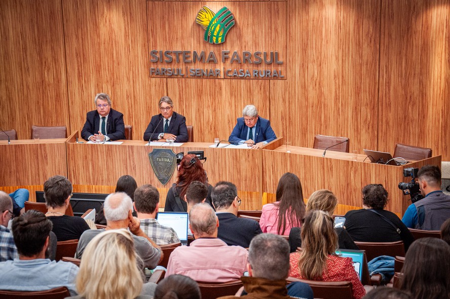 Seca preocupa mais o agronegócio gaúcho do que as enchentes, afirma Farsul