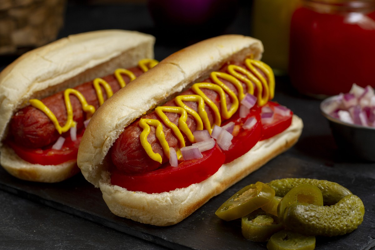Dia do Hot Dog: conheça origem e receita do lanche