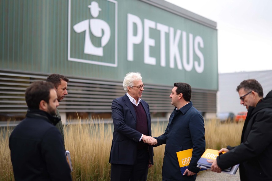 Paraná negocia instalação de fábrica da multinacional de sementes Petkus