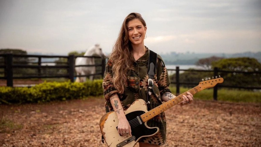 Bruna Viola levou paixão pela música caipira até para o nome