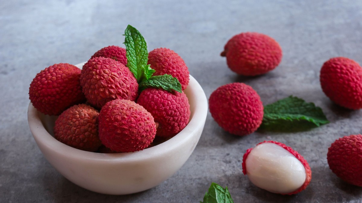 Como plantar lichia? Veja essa e outras curiosidades da fruta exótica