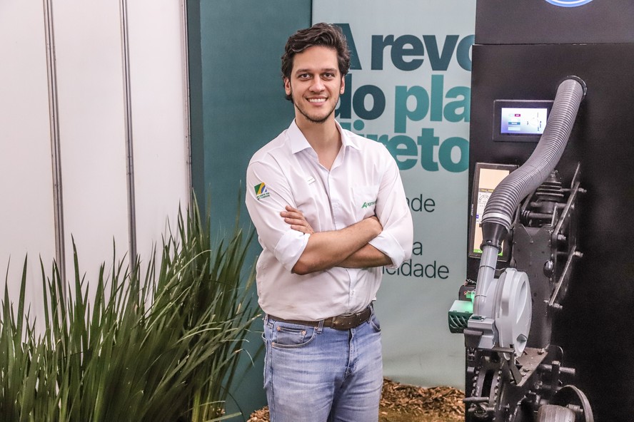 Velocista Usain Bolt inspira criação de dosador de sementes 100% nacional